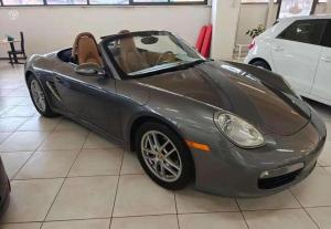 Pelēks Porsche Boxster 2008 Gargždai, ar dzinēja tilpumu 2.70 L un nobraukumu 191 tūkst. km par 15900 €, foto 2 vietnē AUTOMOTO.COM.LV