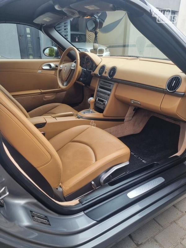 Pelēks Porsche Boxster 2008 Klaipėda, ar dzinēja tilpumu 2.70 L un nobraukumu 191 tūkst. km par 19000 €, foto 3 vietnē AUTOMOTO.COM.LV