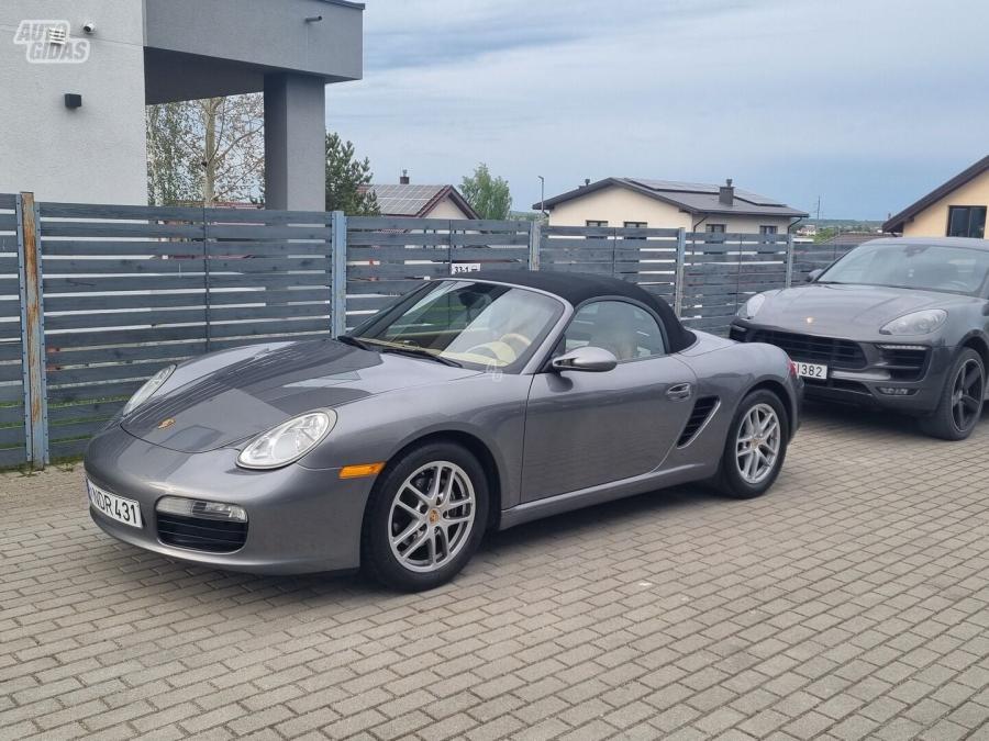 Pelēks Porsche Boxster 2008 Klaipėda, ar dzinēja tilpumu 2.70 L un nobraukumu 191 tūkst. km par 19000 €, foto 4 vietnē AUTOMOTO.COM.LV