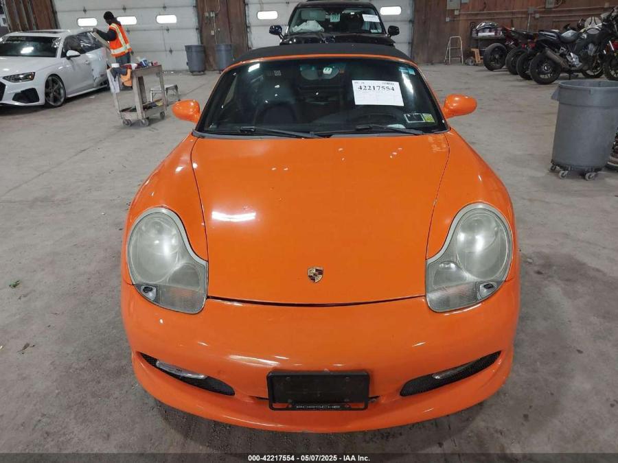 Oranžs Porsche Boxster 2003 Kauņa, ar dzinēja tilpumu 2.70 L un nobraukumu 115 tūkst. km par 6450 €, foto 5 vietnē AUTOMOTO.COM.LV