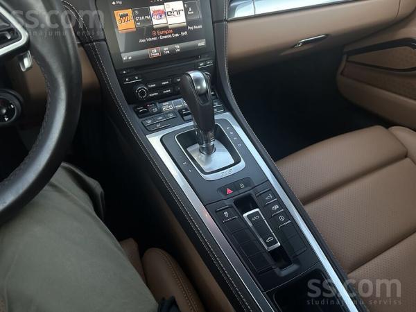 Oranžs Porsche Boxster 2020 Rīga, ar dzinēja tilpumu 2.00 L un nobraukumu 30 tūkst. km par 59000 €, foto 6 vietnē AUTOMOTO.COM.LV