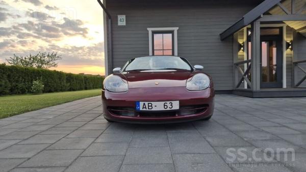 Red Porsche Boxster 1997 in Riga, with an engine capacity of 2.70 L and mileage of 160 thousand km for 15000 €, photo 2 on AUTOMOTO.COM.LV