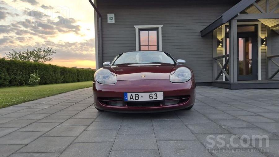 Red Porsche Boxster 1997 in Riga, with an engine capacity of 2.70 L and mileage of 160 thousand km for 15000 €, photo 3 on AUTOMOTO.COM.LV