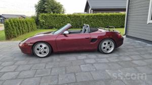 Red Porsche Boxster 1997 in Riga, with an engine capacity of 2.70 L and mileage of 160 thousand km for 15000 €, photo 9 on AUTOMOTO.COM.LV