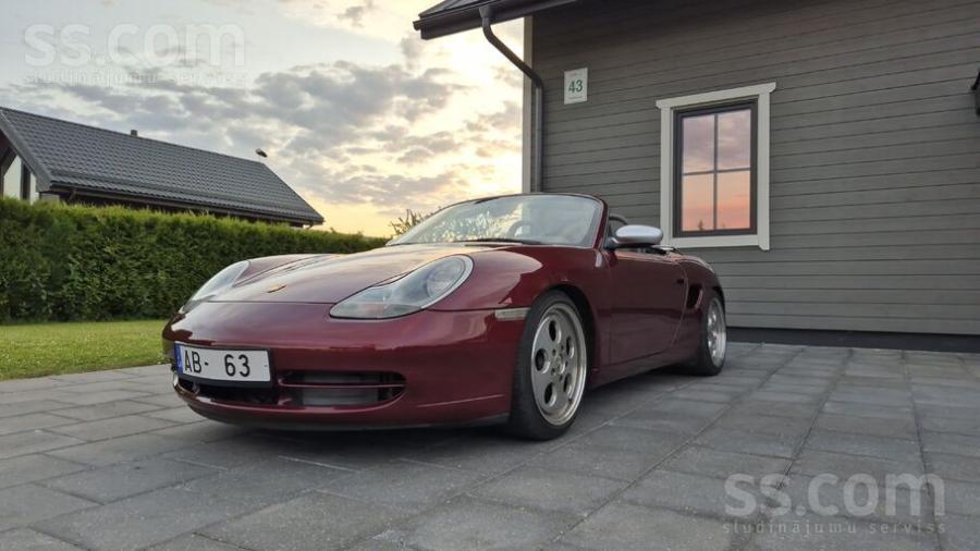 Red Porsche Boxster 1997 in Riga, with an engine capacity of 2.70 L and mileage of 160 thousand km for 15000 €, photo 16 on AUTOMOTO.COM.LV