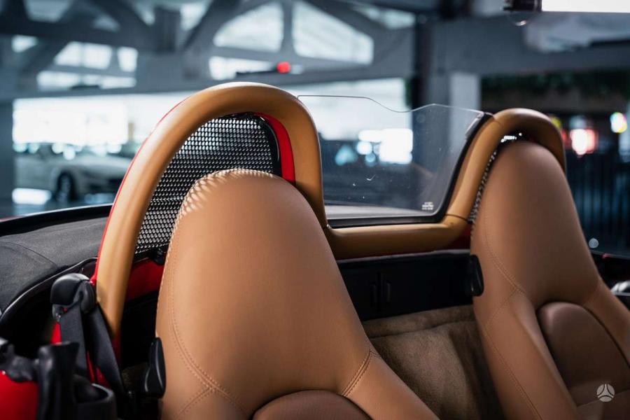Sarkans Porsche Boxster 1999 Viļņa, ar dzinēja tilpumu 2.48 L un nobraukumu 151 tūkst. km par 11500 €, foto 26 vietnē AUTOMOTO.COM.LV