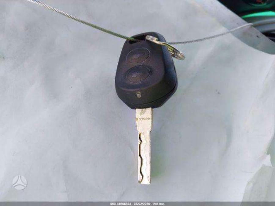 Sarkans Porsche Boxster 2000 Klaipėda, ar dzinēja tilpumu 0.00 L un nobraukumu 134 tūkst. km par 4600 €, foto 12 vietnē AUTOMOTO.COM.LV