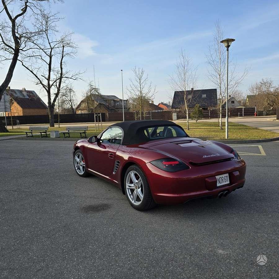 Red Porsche Boxster 2010 in Ukmerge, with an engine capacity of 3.44 L and mileage of 19 thousand km for 29999 €, photo 22 on AUTOMOTO.COM.LV