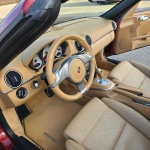 Red Porsche Boxster 2010 in Ukmerge, with an engine capacity of 3.44 L and mileage of 19 thousand km for 29999 €, photo 28 on AUTOMOTO.COM.LV