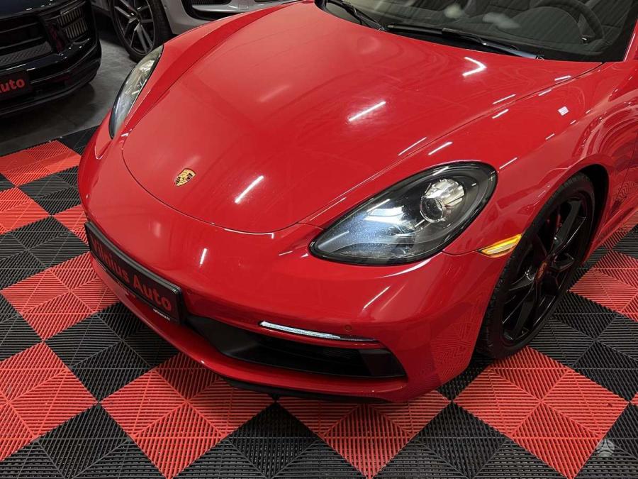 Sarkans Porsche Boxster 2018 Viļņa, ar dzinēja tilpumu 2.50 L un nobraukumu 53 tūkst. km par 59000 €, foto 8 vietnē AUTOMOTO.COM.LV