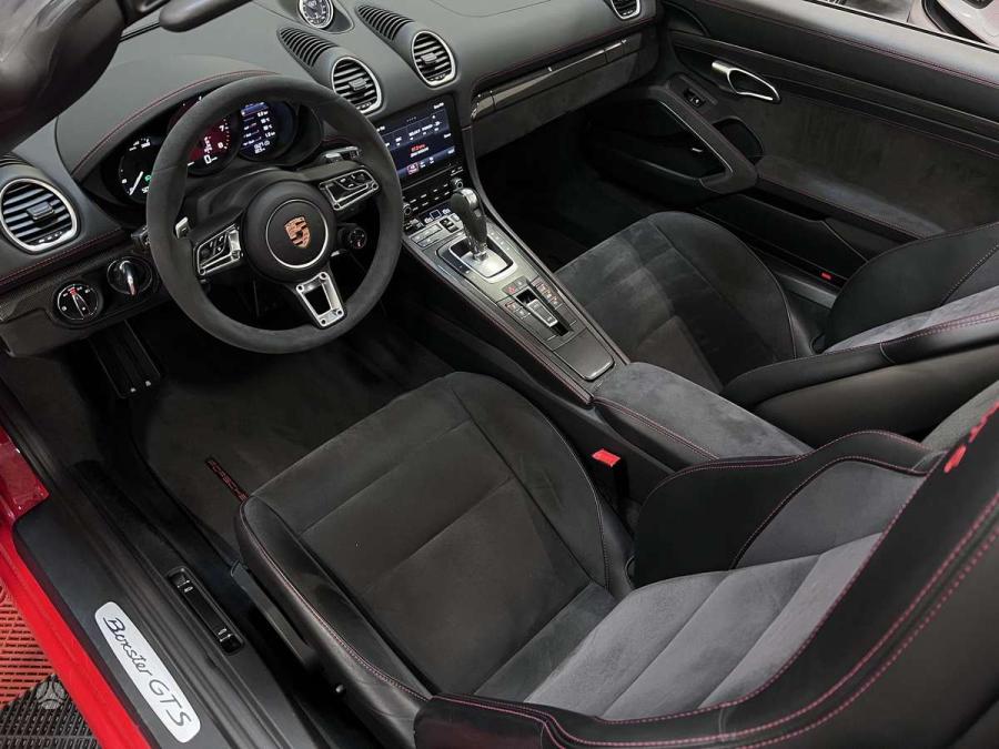 Sarkans Porsche Boxster 2018 Viļņa, ar dzinēja tilpumu 2.50 L un nobraukumu 53 tūkst. km par 59000 €, foto 17 vietnē AUTOMOTO.COM.LV