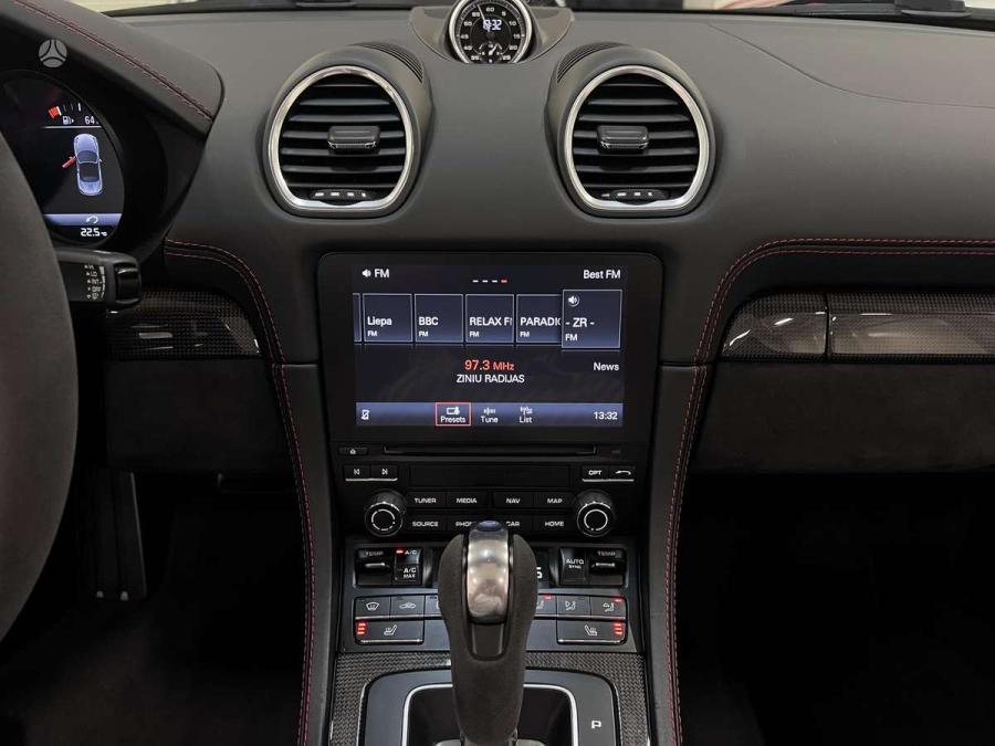 Sarkans Porsche Boxster 2018 Viļņa, ar dzinēja tilpumu 2.50 L un nobraukumu 53 tūkst. km par 59000 €, foto 24 vietnē AUTOMOTO.COM.LV