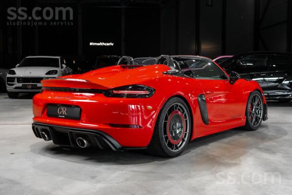 Sarkans Porsche Boxster 2024 Rīga, ar dzinēja tilpumu 4.00 L un nobraukumu 23 tūkst. km par 145000 €, foto 4 vietnē AUTOMOTO.COM.LV