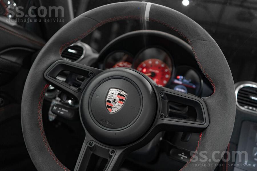 Red Porsche Boxster 2024 in Riga, with an engine capacity of 4.00 L and mileage of 23 thousand km for 145000 €, photo 20 on AUTOMOTO.COM.LV
