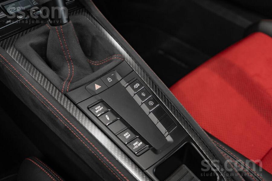 Red Porsche Boxster 2024 in Riga, with an engine capacity of 4.00 L and mileage of 23 thousand km for 145000 €, photo 30 on AUTOMOTO.COM.LV