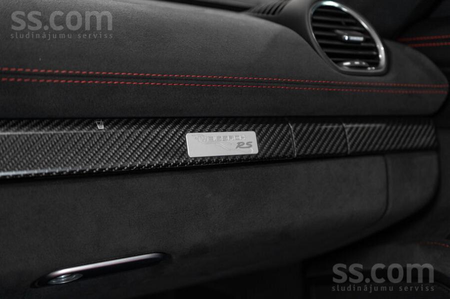 Red Porsche Boxster 2024 in Riga, with an engine capacity of 4.00 L and mileage of 23 thousand km for 145000 €, photo 32 on AUTOMOTO.COM.LV
