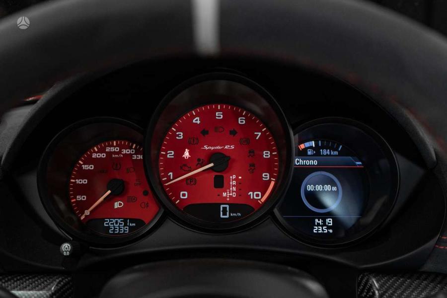 Red Porsche Boxster 2024 in Riga, with an engine capacity of 4.00 L and mileage of 23 thousand km for 145000 €, photo 19 on AUTOMOTO.COM.LV