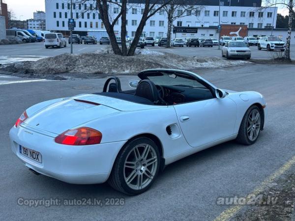 White Porsche Boxster 1997 in Tallinn, with an engine capacity of 2.50 L and mileage of 52 thousand km for 12900 €, photo 5 on AUTOMOTO.COM.LV