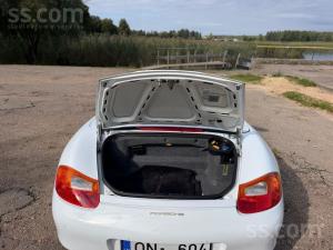 White Porsche Boxster 1997 in Riga, with an engine capacity of 2.50 L and mileage of 54 thousand km for 19500 €, photo 8 on AUTOMOTO.COM.LV