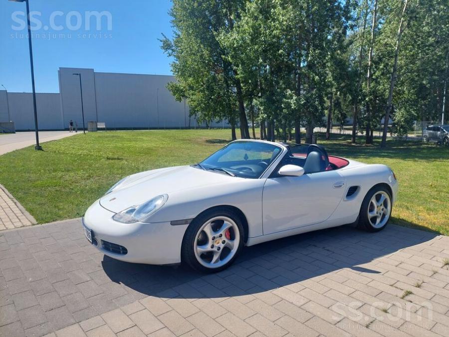 Balts Porsche Boxster 2002 Rīga, ar dzinēja tilpumu 3.20 L un nobraukumu 59 tūkst. km par 23990 €, foto 18 vietnē AUTOMOTO.COM.LV