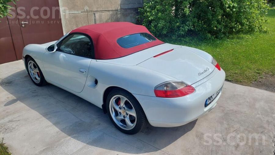 Balts Porsche Boxster 2002 Rīga, ar dzinēja tilpumu 3.20 L un nobraukumu 59 tūkst. km par 24990 €, foto 5 vietnē AUTOMOTO.COM.LV