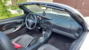 Balts Porsche Boxster 2002 Rīga, ar dzinēja tilpumu 3.20 L un nobraukumu 59 tūkst. km par 24990 €, foto 10 vietnē AUTOMOTO.COM.LV