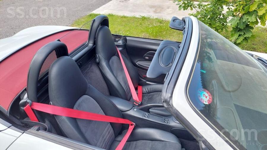 Balts Porsche Boxster 2002 Rīga, ar dzinēja tilpumu 3.20 L un nobraukumu 59 tūkst. km par 24990 €, foto 11 vietnē AUTOMOTO.COM.LV