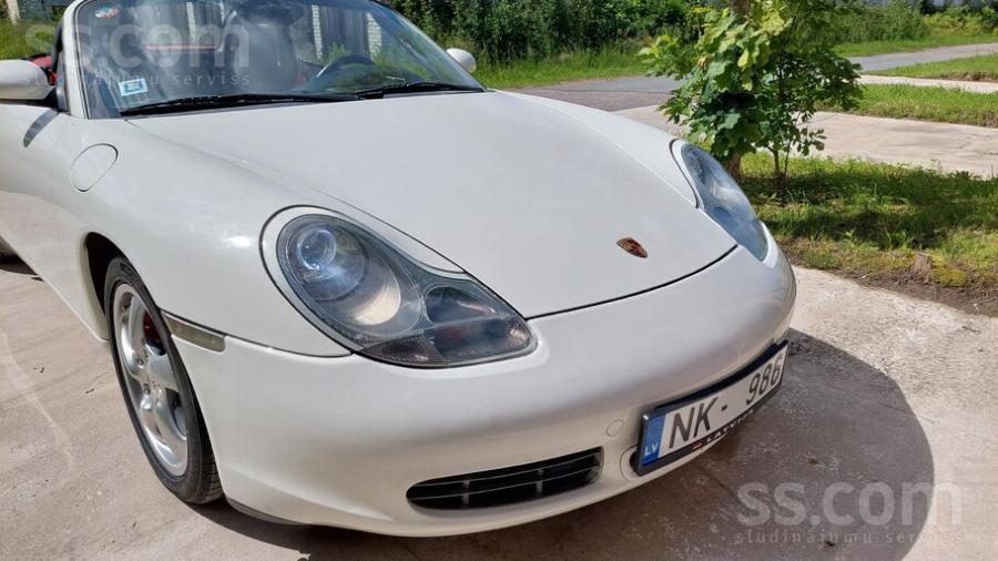 Balts Porsche Boxster 2002 Rīga, ar dzinēja tilpumu 3.20 L un nobraukumu 59 tūkst. km par 24990 €, foto 15 vietnē AUTOMOTO.COM.LV