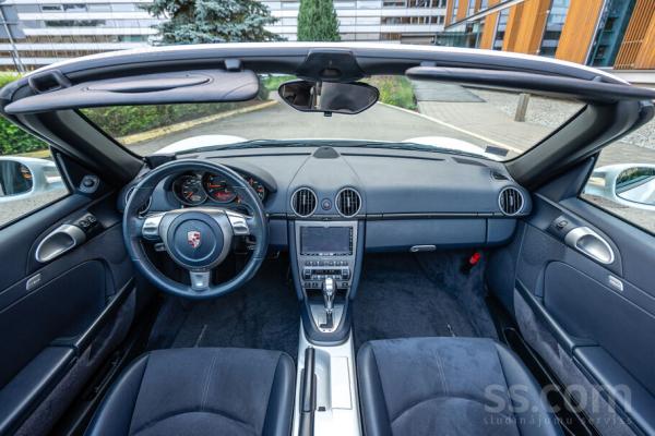 Balts Porsche Boxster 2007 Rīga, ar dzinēja tilpumu 2.70 L un nobraukumu 112 tūkst. km par 19999 €, foto 9 vietnē AUTOMOTO.COM.LV