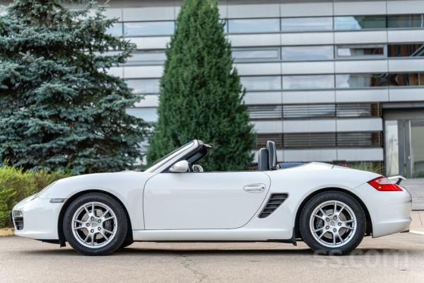 Balts Porsche Boxster 2007 Rīga, ar dzinēja tilpumu 2.70 L un nobraukumu 113 tūkst. km par 18000 €, foto 6 vietnē AUTOMOTO.COM.LV