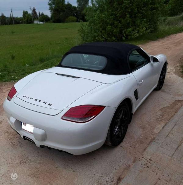 Balts Porsche Boxster 2009 Viļņa, ar dzinēja tilpumu 2.89 L un nobraukumu 210 tūkst. km par 20000 €, foto 6 vietnē AUTOMOTO.COM.LV