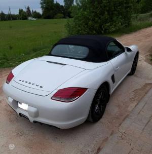 White Porsche Boxster 2009 in Vilnius, with an engine capacity of 2.89 L and mileage of 210 thousand km for 20000 €, photo 6 on AUTOMOTO.COM.LV