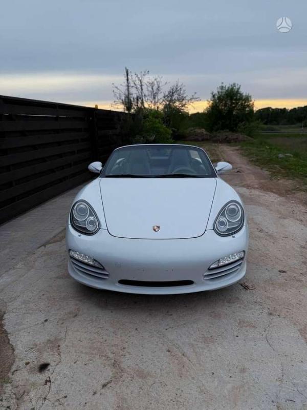 Balts Porsche Boxster 2009 Viļņa, ar dzinēja tilpumu 2.89 L un nobraukumu 210 tūkst. km par 20000 €, foto 9 vietnē AUTOMOTO.COM.LV