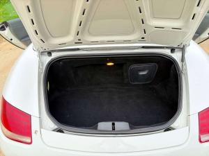 White Porsche Boxster 2009 in Vilnius, with an engine capacity of 2.89 L and mileage of 210 thousand km for 20000 €, photo 18 on AUTOMOTO.COM.LV