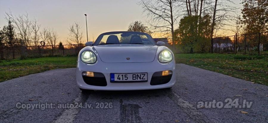 White Porsche Boxster 2009 in Narva, with an engine capacity of 2.70 L and mileage of 100 thousand km for 20000 €, photo 6 on AUTOMOTO.COM.LV
