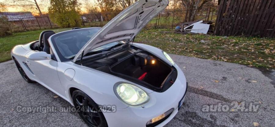 White Porsche Boxster 2009 in Narva, with an engine capacity of 2.70 L and mileage of 100 thousand km for 20000 €, photo 9 on AUTOMOTO.COM.LV