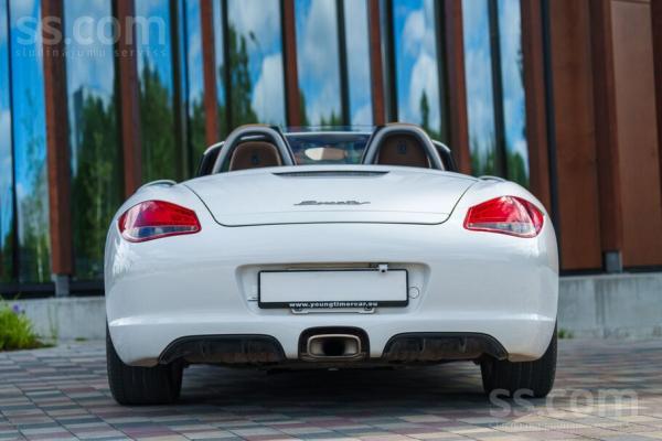 White Porsche Boxster 2010 in Riga, with an engine capacity of 2.90 L and mileage of 81 thousand km for 28000 €, photo 6 on AUTOMOTO.COM.LV