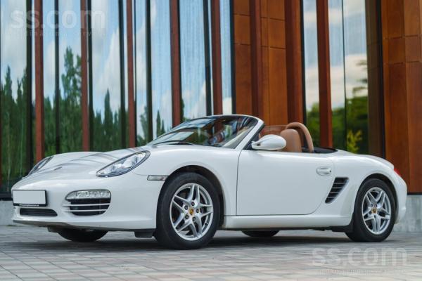 White Porsche Boxster 2010 in Riga, with an engine capacity of 2.90 L and mileage of 81 thousand km for 28000 €, photo 10 on AUTOMOTO.COM.LV