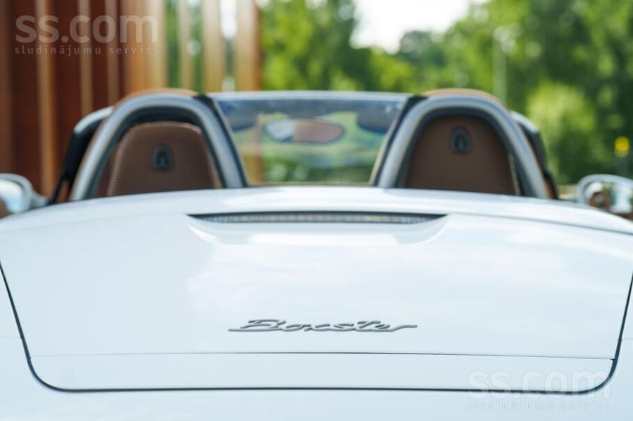Balts Porsche Boxster 2010 Rīga, ar dzinēja tilpumu 2.90 L un nobraukumu 81 tūkst. km par 28000 €, foto 12 vietnē AUTOMOTO.COM.LV