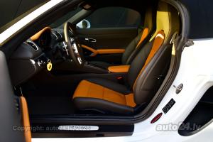 White Porsche Boxster 2015 in Tallinn, with an engine capacity of 2.70 L and mileage of 19 thousand km for 49999 €, photo 6 on AUTOMOTO.COM.LV