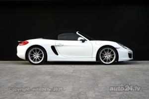 White Porsche Boxster 2015 in Tallinn, with an engine capacity of 2.70 L and mileage of 19 thousand km for 49999 €, photo 14 on AUTOMOTO.COM.LV
