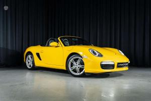 Dzeltens Porsche Boxster 2008 Viļņa, ar dzinēja tilpumu 2.69 L un nobraukumu 164 tūkst. km par 24500 €, foto 4 vietnē AUTOMOTO.COM.LV