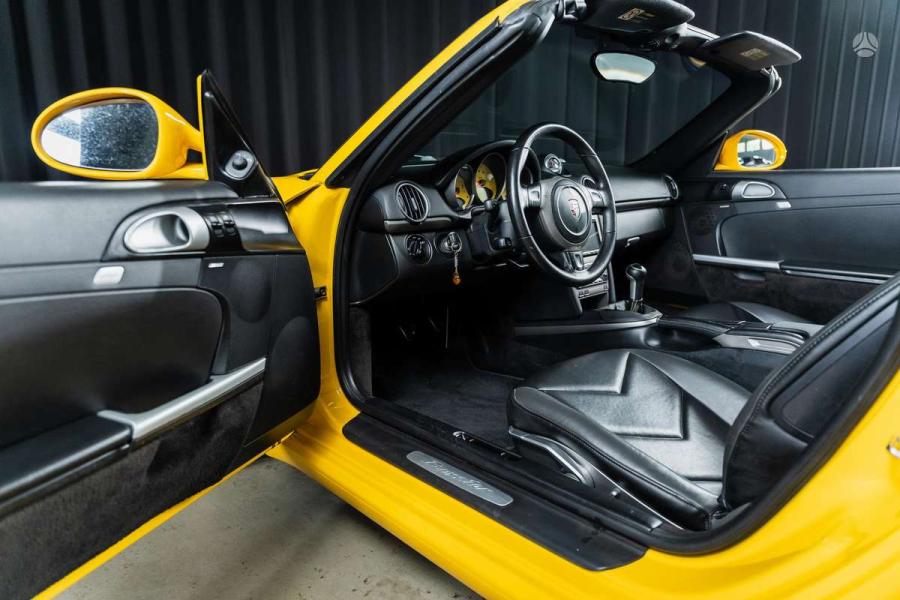 Dzeltens Porsche Boxster 2008 Viļņa, ar dzinēja tilpumu 2.69 L un nobraukumu 164 tūkst. km par 24500 €, foto 20 vietnē AUTOMOTO.COM.LV