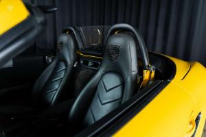 Dzeltens Porsche Boxster 2008 Viļņa, ar dzinēja tilpumu 2.69 L un nobraukumu 164 tūkst. km par 24500 €, foto 22 vietnē AUTOMOTO.COM.LV
