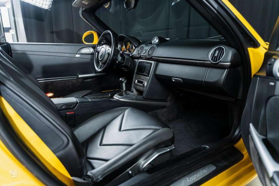 Dzeltens Porsche Boxster 2008 Viļņa, ar dzinēja tilpumu 2.69 L un nobraukumu 164 tūkst. km par 24500 €, foto 30 vietnē AUTOMOTO.COM.LV