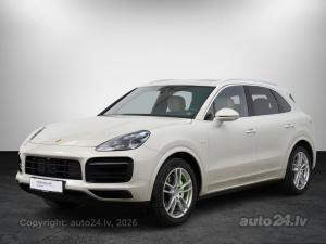 Smilšu krāsa Porsche Cayenne 2022 Tallina, ar dzinēja tilpumu 3.00 L un nobraukumu 24 tūkst. km par 80000 €, foto  vietnē AUTOMOTO.COM.LV