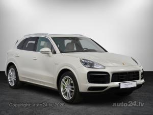 Smilšu krāsa Porsche Cayenne 2022 Tallina, ar dzinēja tilpumu 3.00 L un nobraukumu 24 tūkst. km par 80000 €, foto 3 vietnē AUTOMOTO.COM.LV