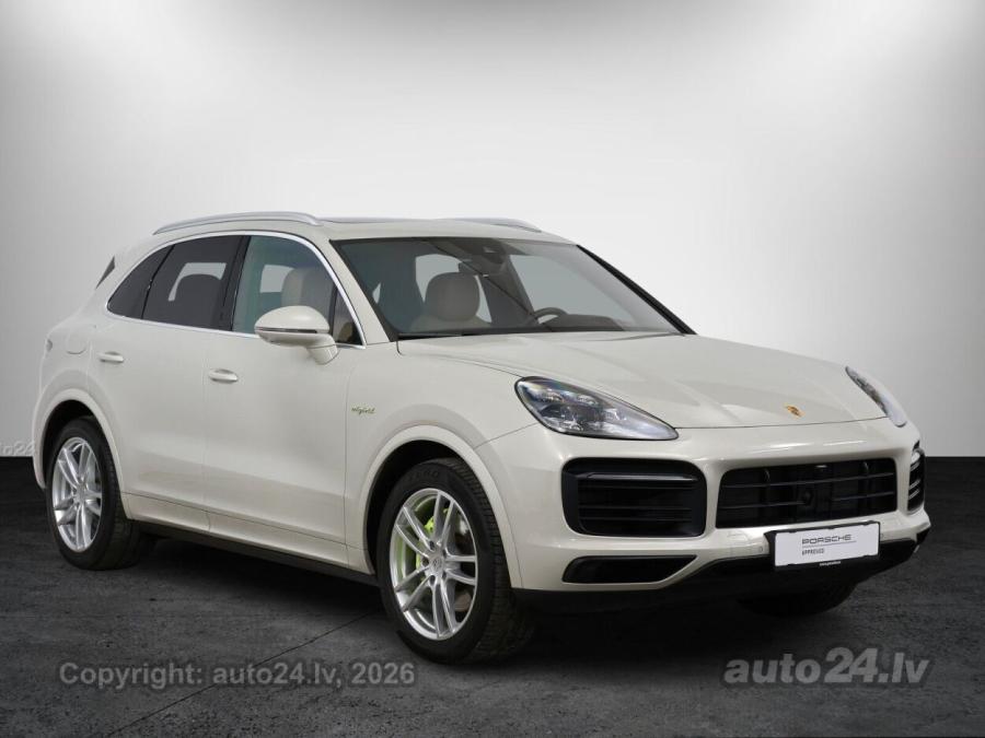Smilšu krāsa Porsche Cayenne 2022 Tallina, ar dzinēja tilpumu 3.00 L un nobraukumu 24 tūkst. km par 80000 €, foto 3 vietnē AUTOMOTO.COM.LV