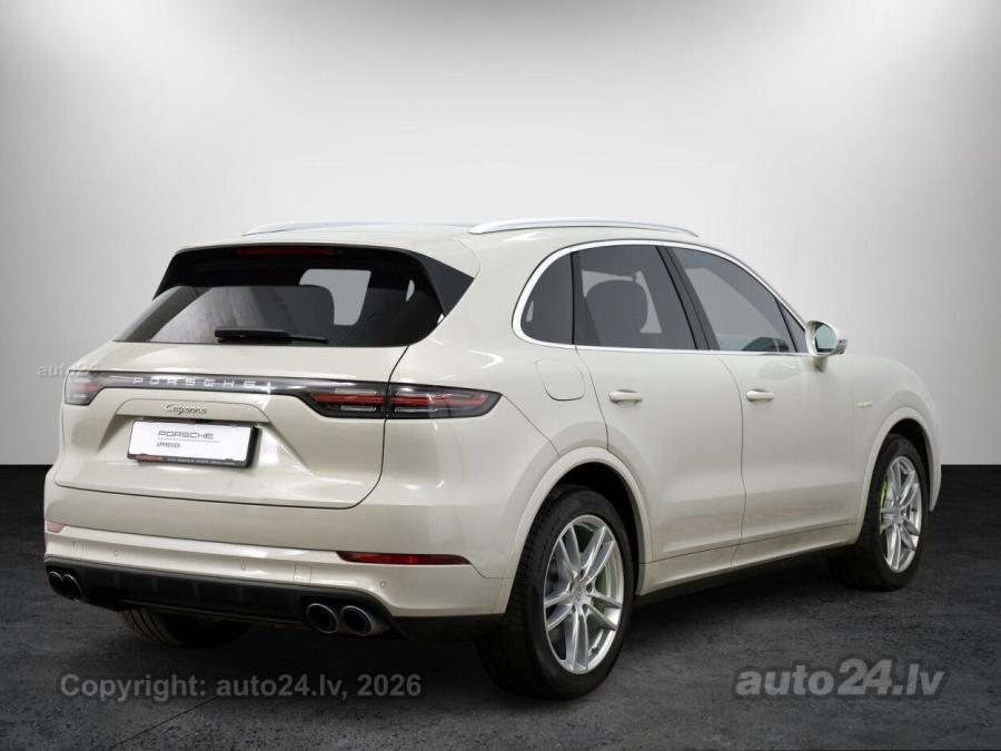 Smilšu krāsa Porsche Cayenne 2022 Tallina, ar dzinēja tilpumu 3.00 L un nobraukumu 24 tūkst. km par 80000 €, foto 6 vietnē AUTOMOTO.COM.LV