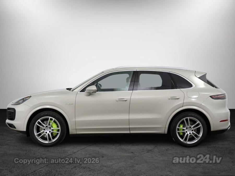 Smilšu krāsa Porsche Cayenne 2022 Tallina, ar dzinēja tilpumu 3.00 L un nobraukumu 24 tūkst. km par 80000 €, foto 8 vietnē AUTOMOTO.COM.LV